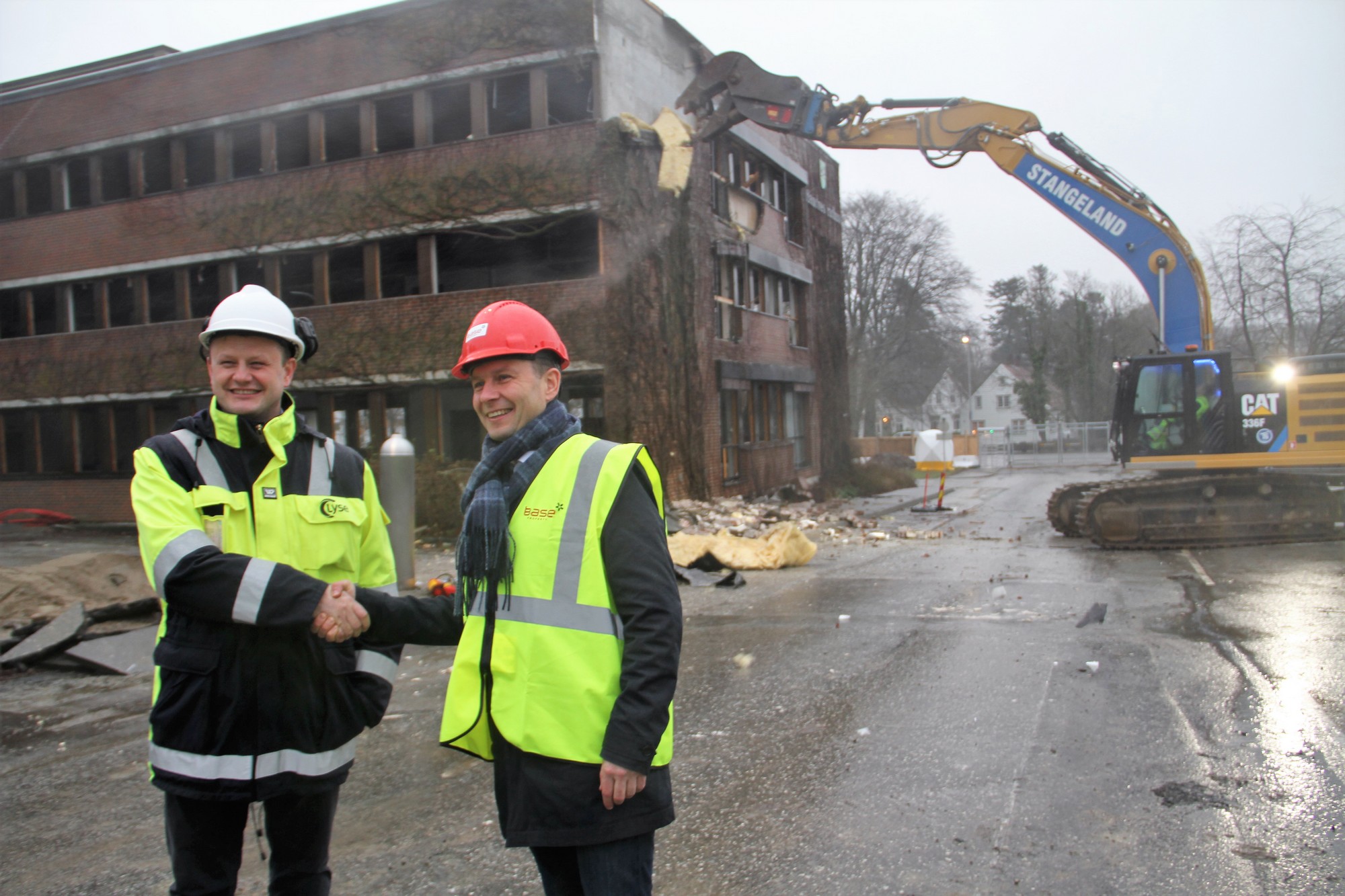 Rivestart for Lyse Elnett på rådhustomten